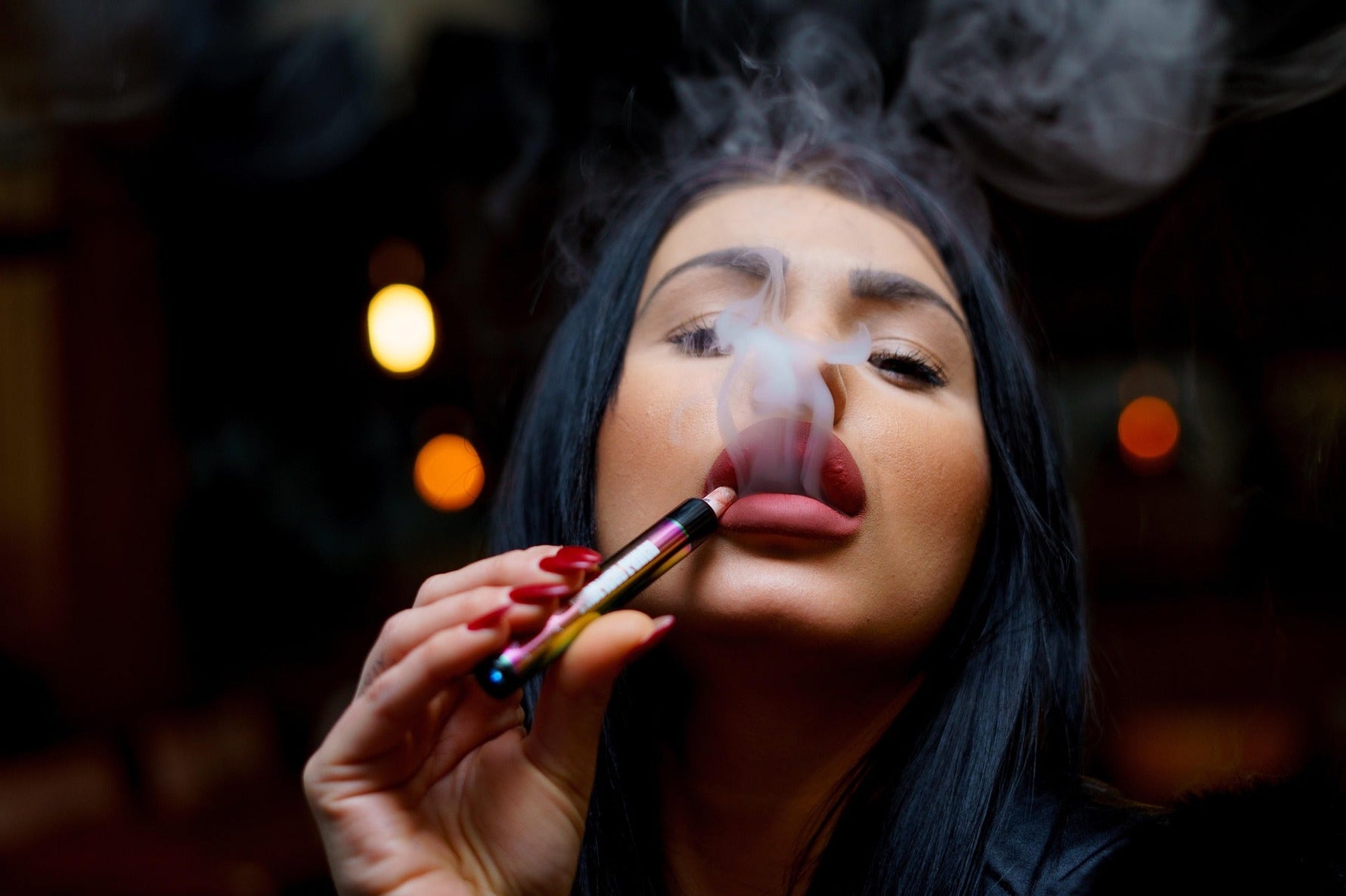 Mouth-to-Lung vs Direct-to-Lung Vaping: What’s the Difference? | Time2Vape